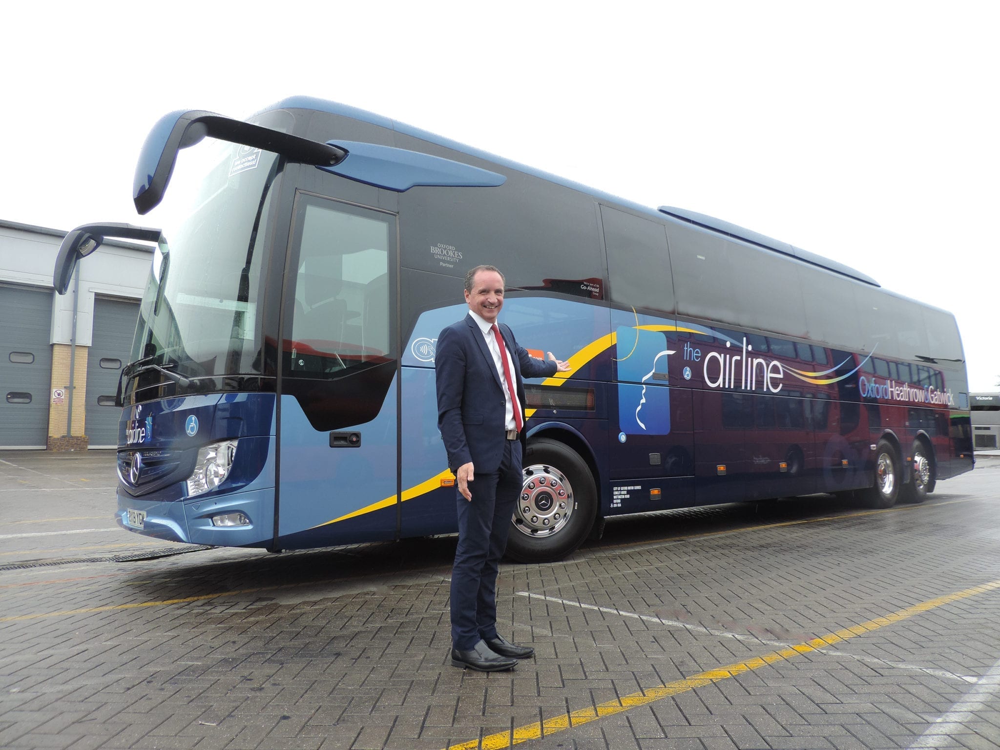 Oxford Bus Company invests in new fleet of luxury coaches for airline ...