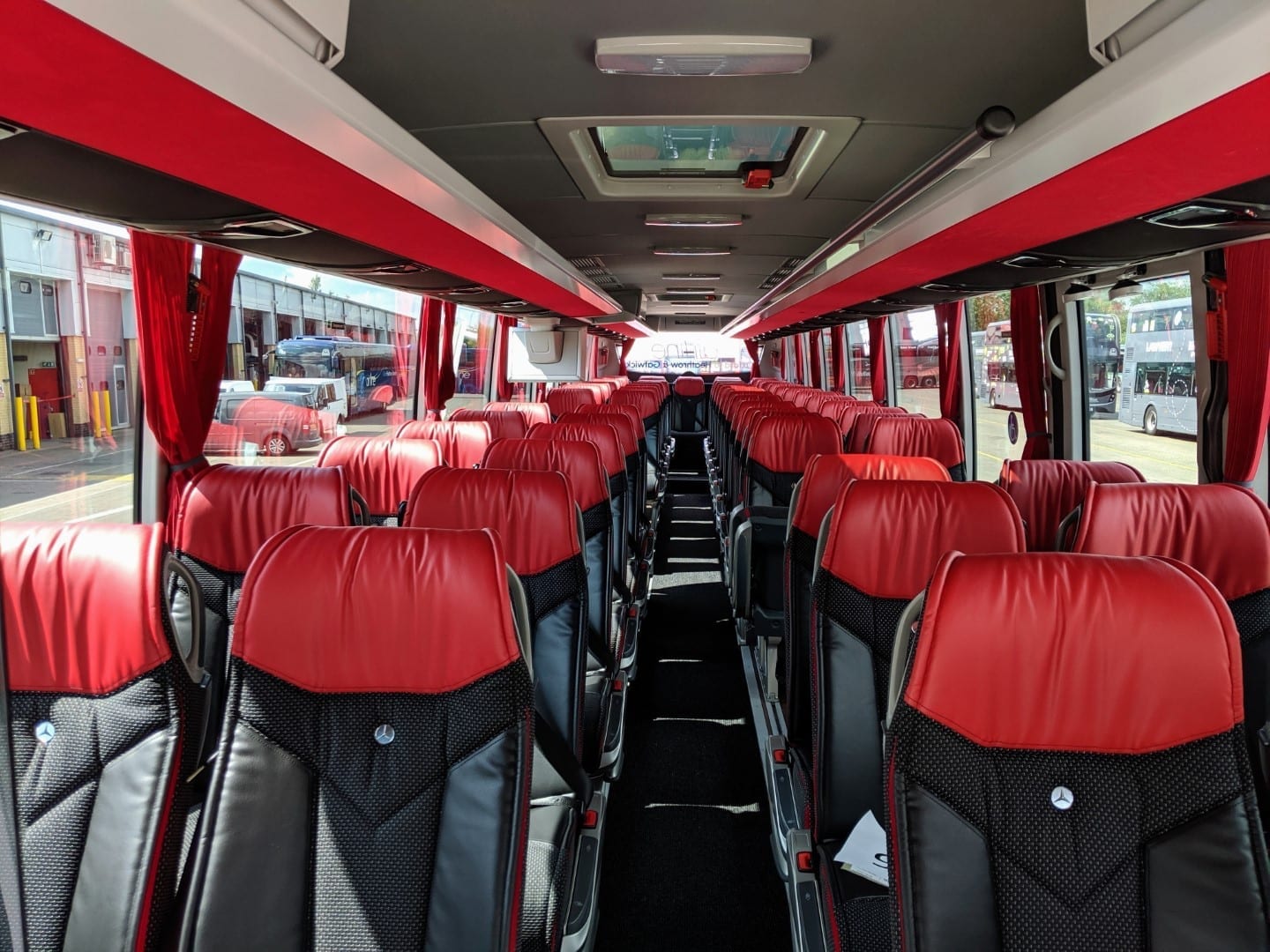 Oxford Bus Company invests in new fleet of luxury coaches for airline ...