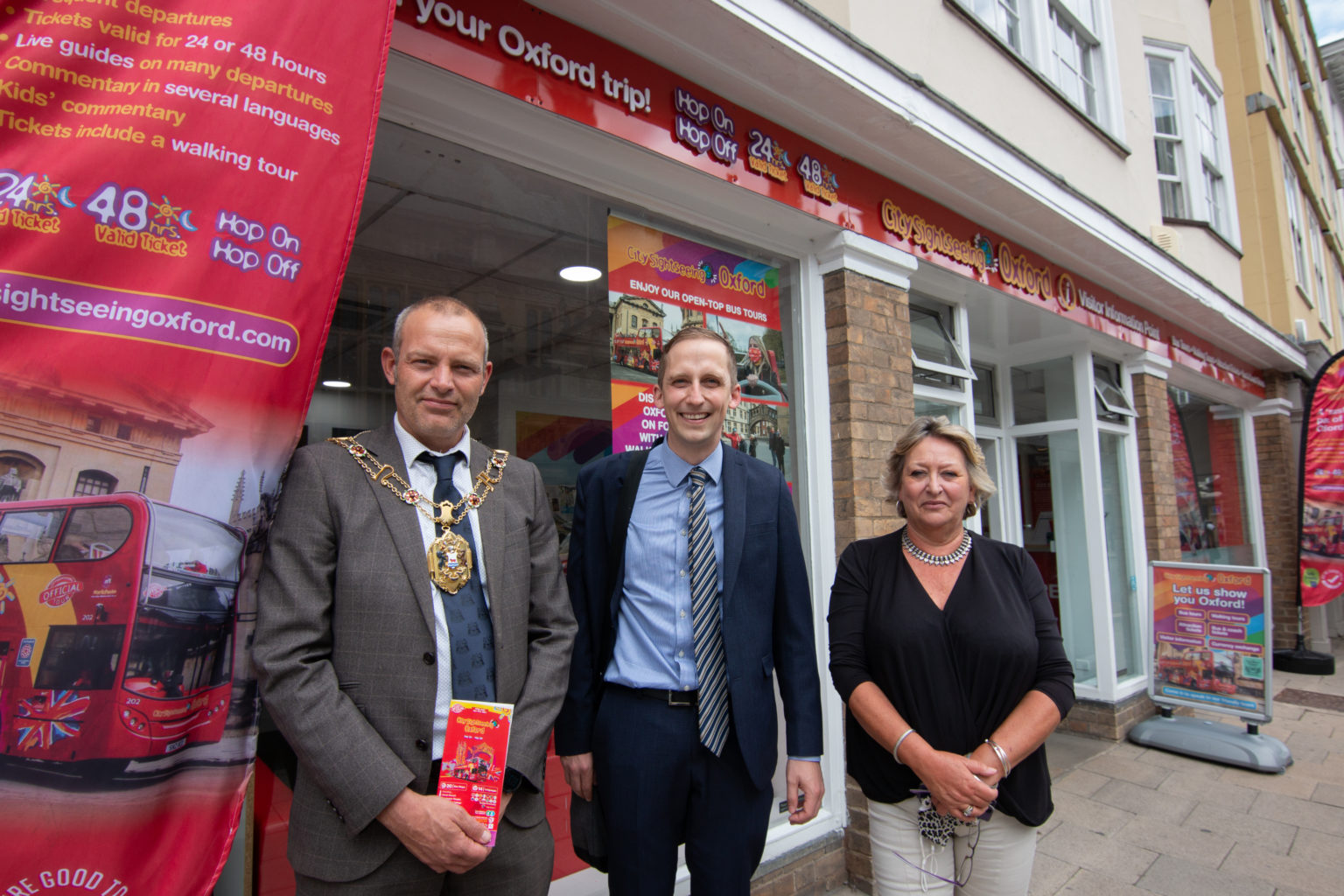 Lord Mayor enjoys City Sightseeing open-top bus tour of Oxford as part ...