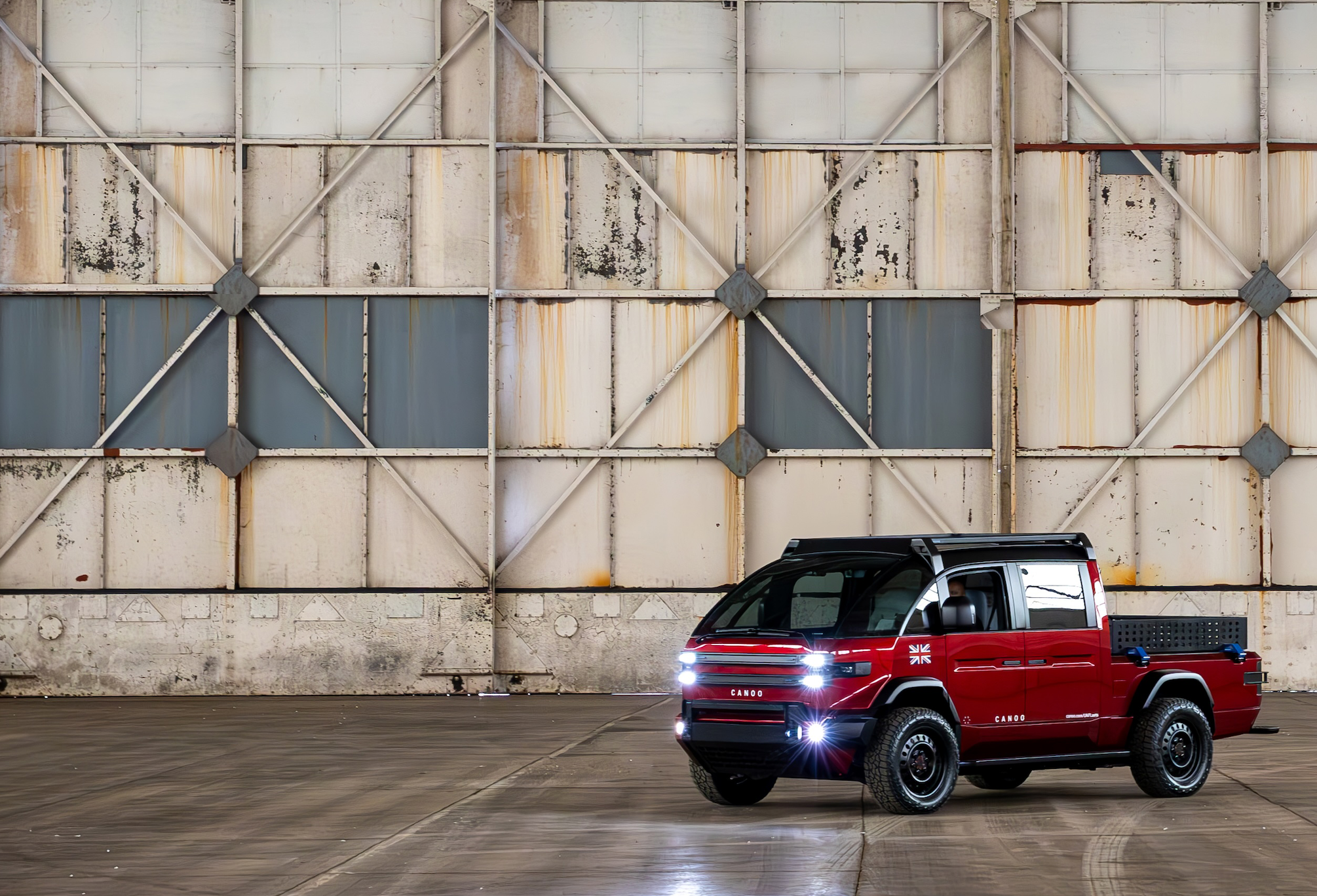 Pioneering US-based Canoo Inc's versatile electric vehicle experience arrives at Bicester Motion ...