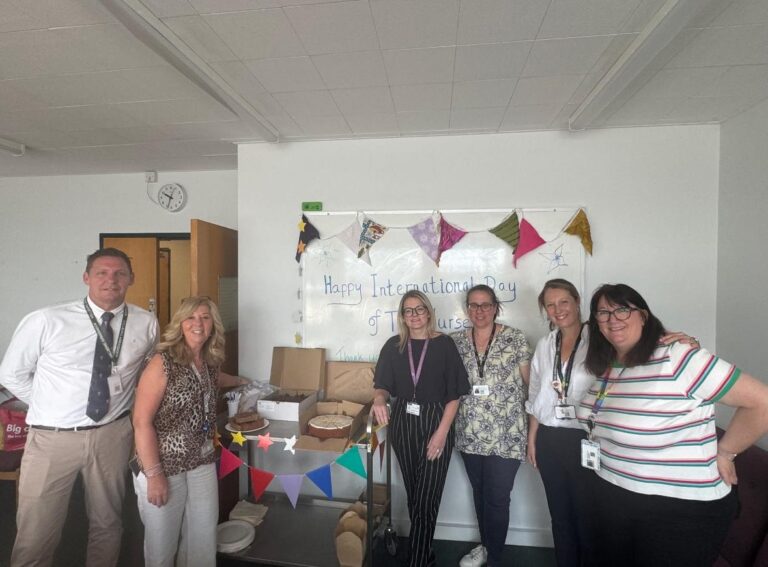 Blenheim Palace hosts charity fundraising dinner in aid of Silver Star ...